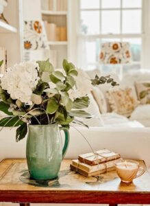 Vintage Pitcher Decor Guide: 17+ Creative Ways to Style Antique and ...