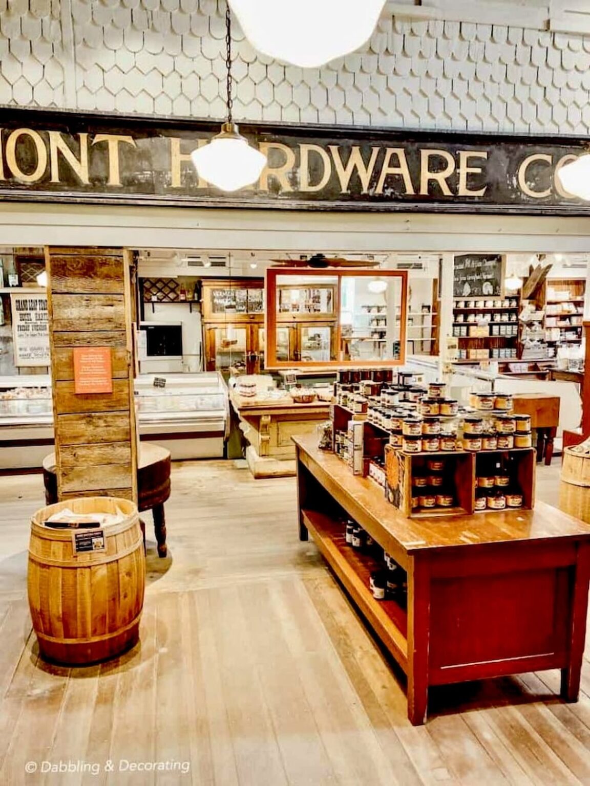 What’s It Like to Visit The Vermont Country Store? A Cozy Guide to Fall ...