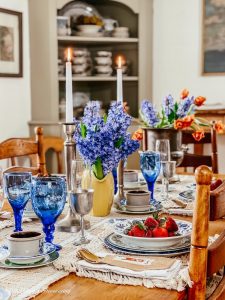 How to Style a Table with Vintage Charm Using Silverware Pouches