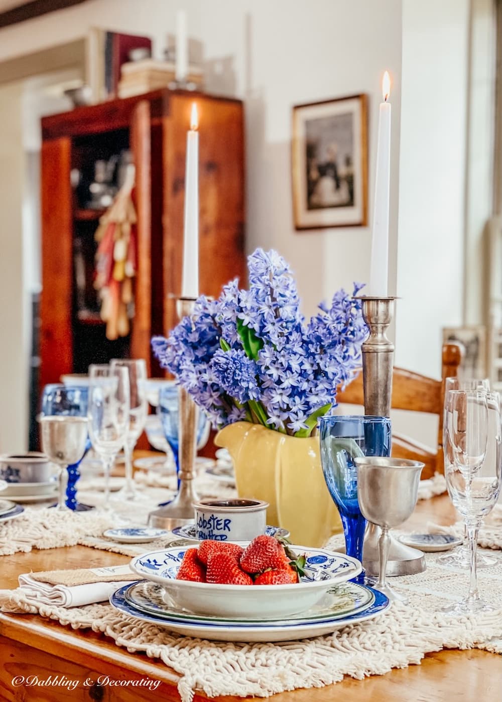 How to Style a Table with Vintage Charm Using Silverware Pouches