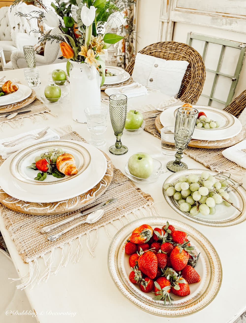Simple Table Setting Ideas for Everyday | Dabbling & Decorating