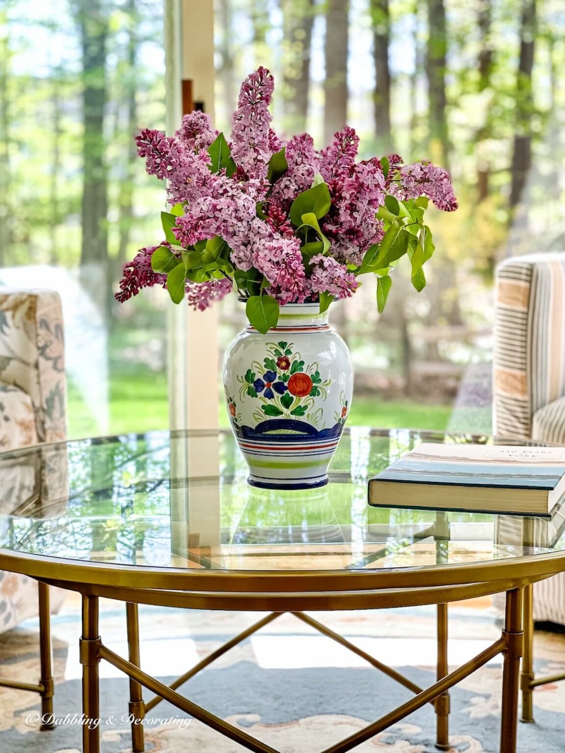 How to Decorate with Lilacs: Vintage Spring Ideas for Your Home
