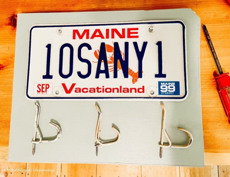 License Plate Decor Ideas: Two Easy DIY Projects Using Vintage Vanity ...