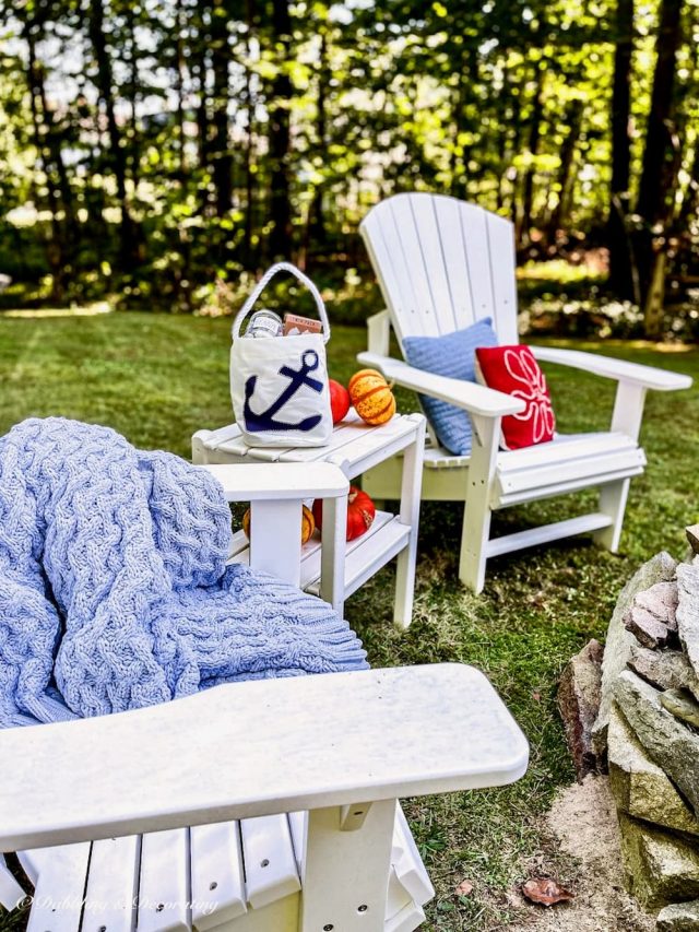 17 Fire Pit Ideas for Your Fall Gathering | Dabbling & Decorating