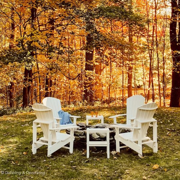 17 Fire Pit Ideas for Your Fall Gathering | Dabbling & Decorating