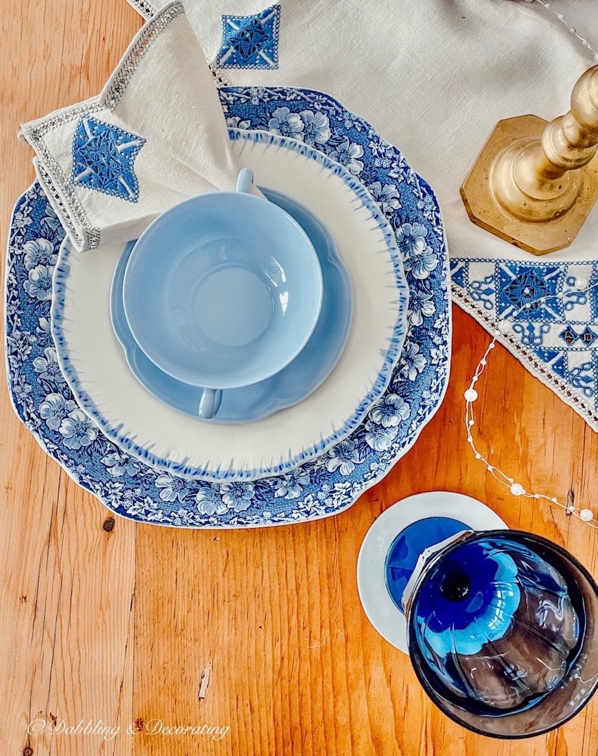 Vintage Table Decor Ideas Pretty in Charming Blue