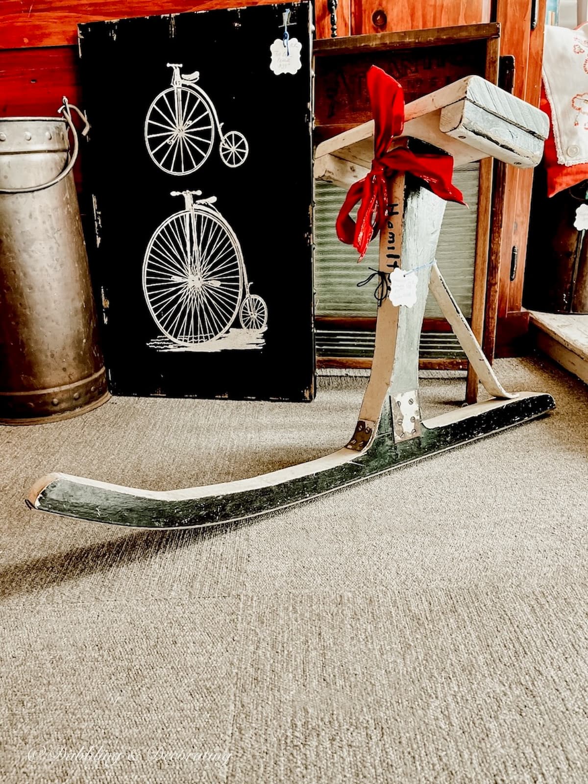 Vintage Booth Winter Window Display | Dabbling & Decorating