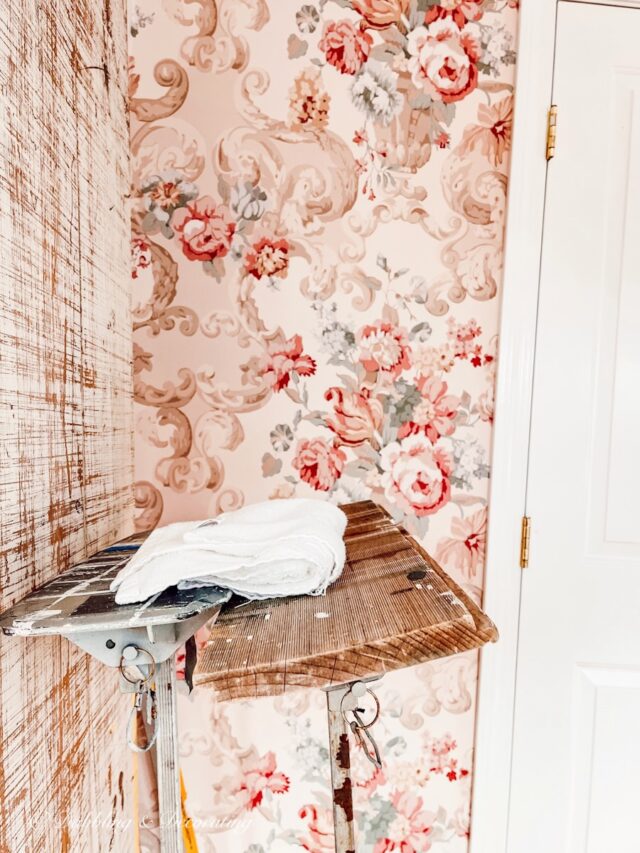 How to Transform a Wallpaper Table into Unique Tables