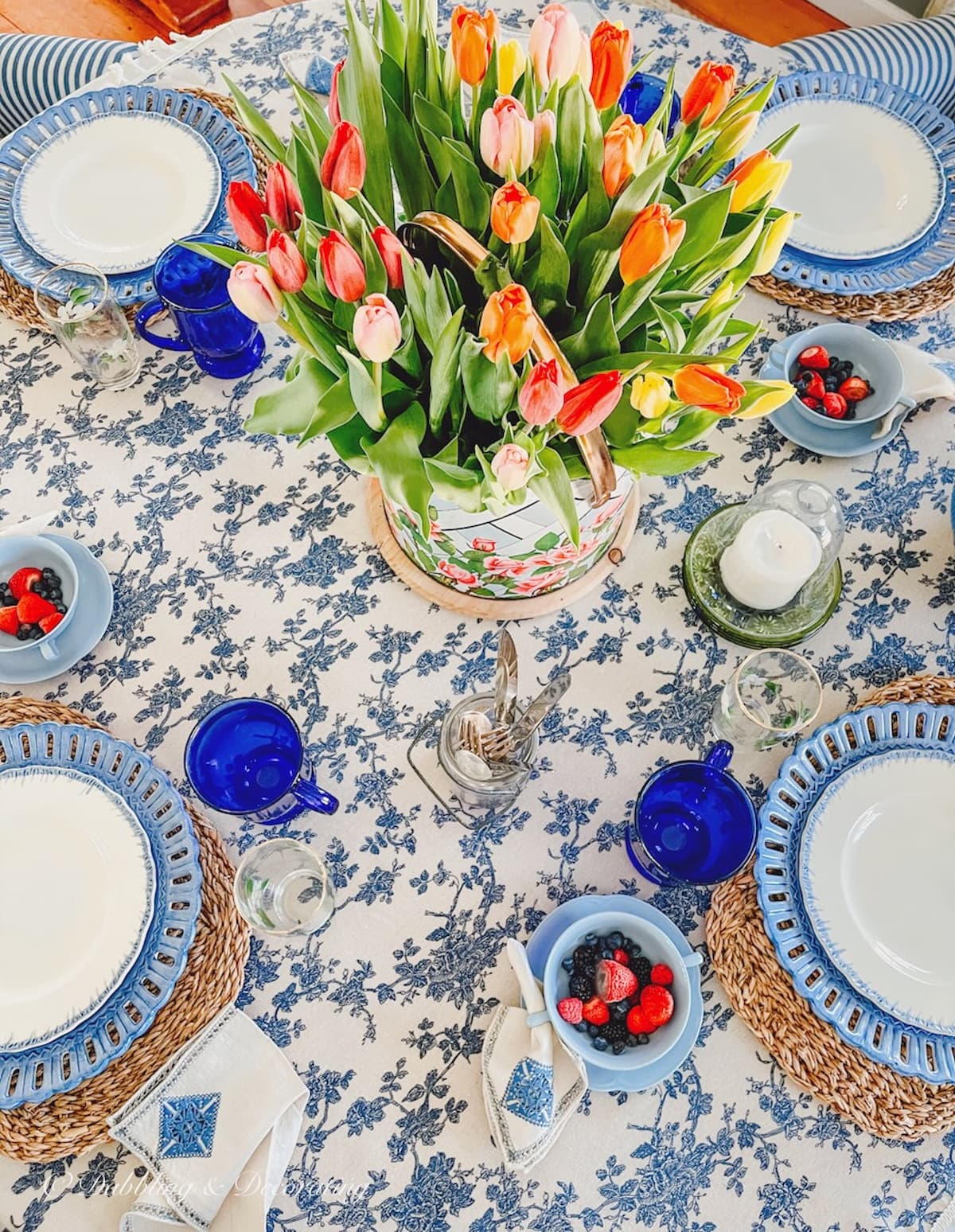 Best Breakfast Nook Ideas for Morning Brunch | Dabbling and Decorating