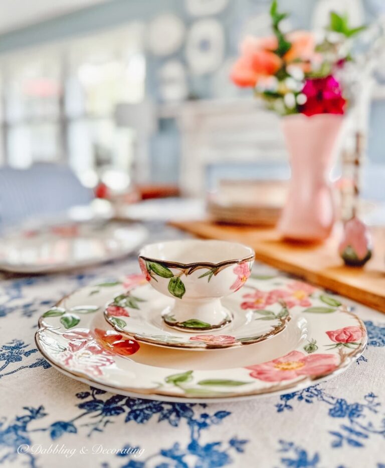 Desert Rose Dishes: Vintage Table Setting with Timeless Style