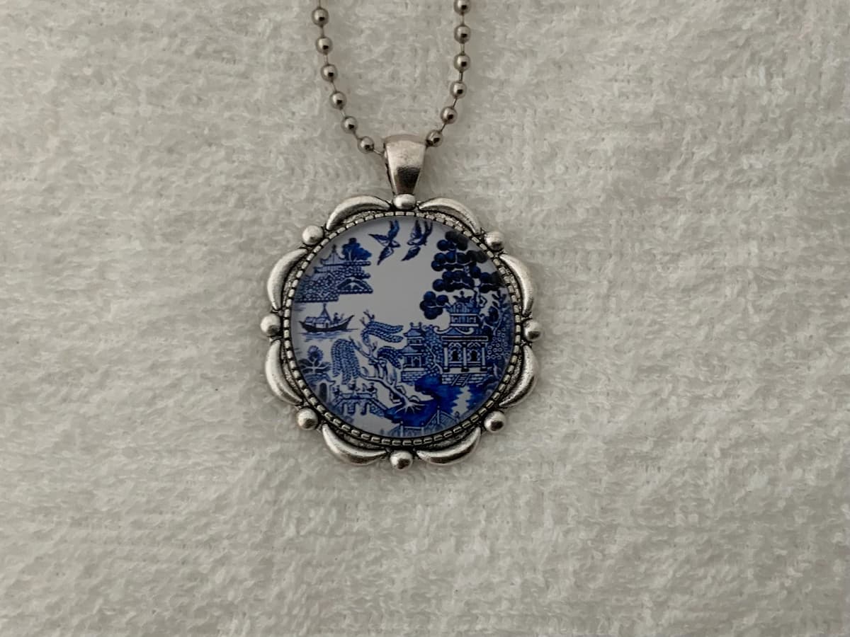 75+ Women's Day Gift Vintage Blue and White Ideas