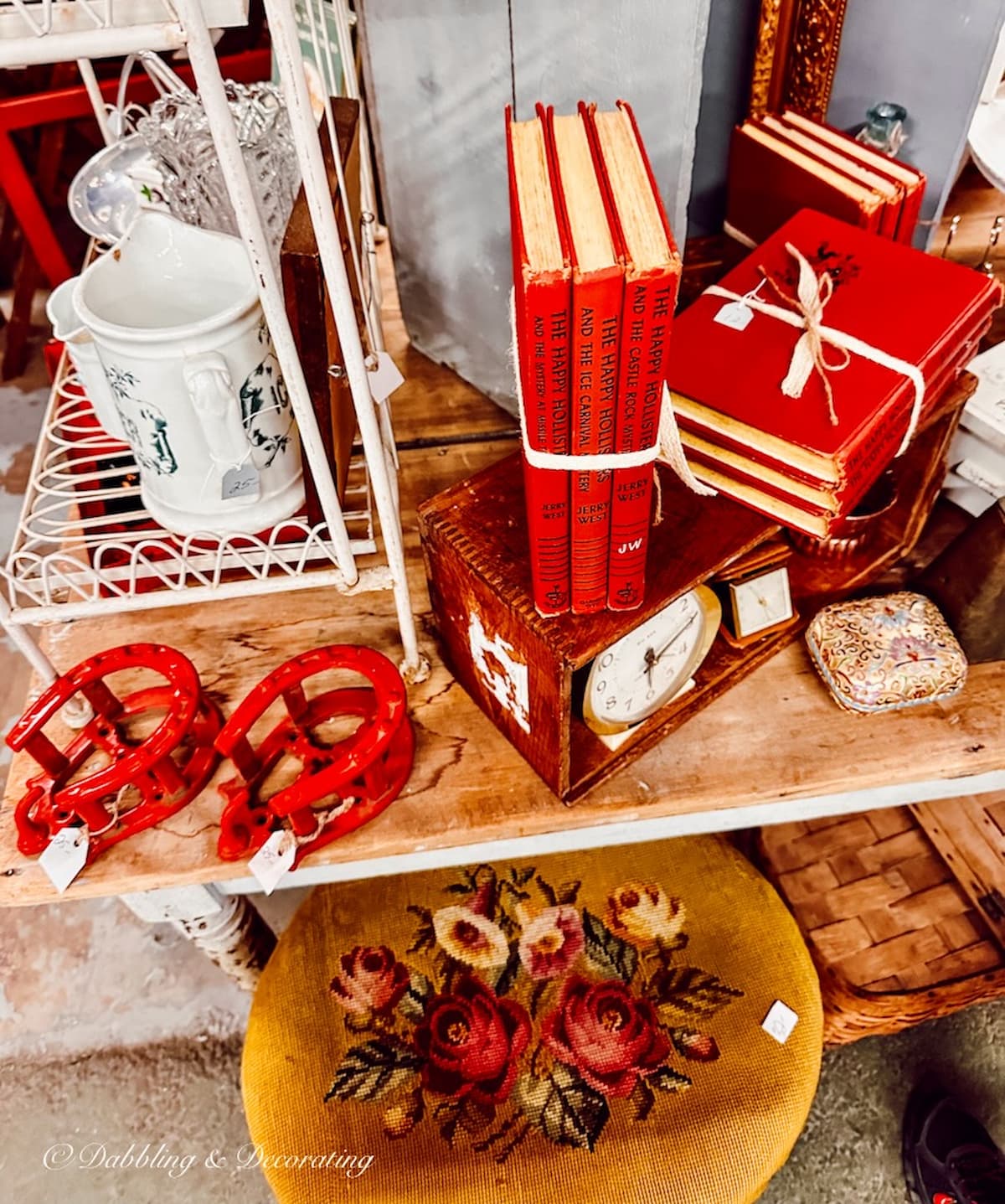 Red Decor Ideas to Decorate Any Room with Style