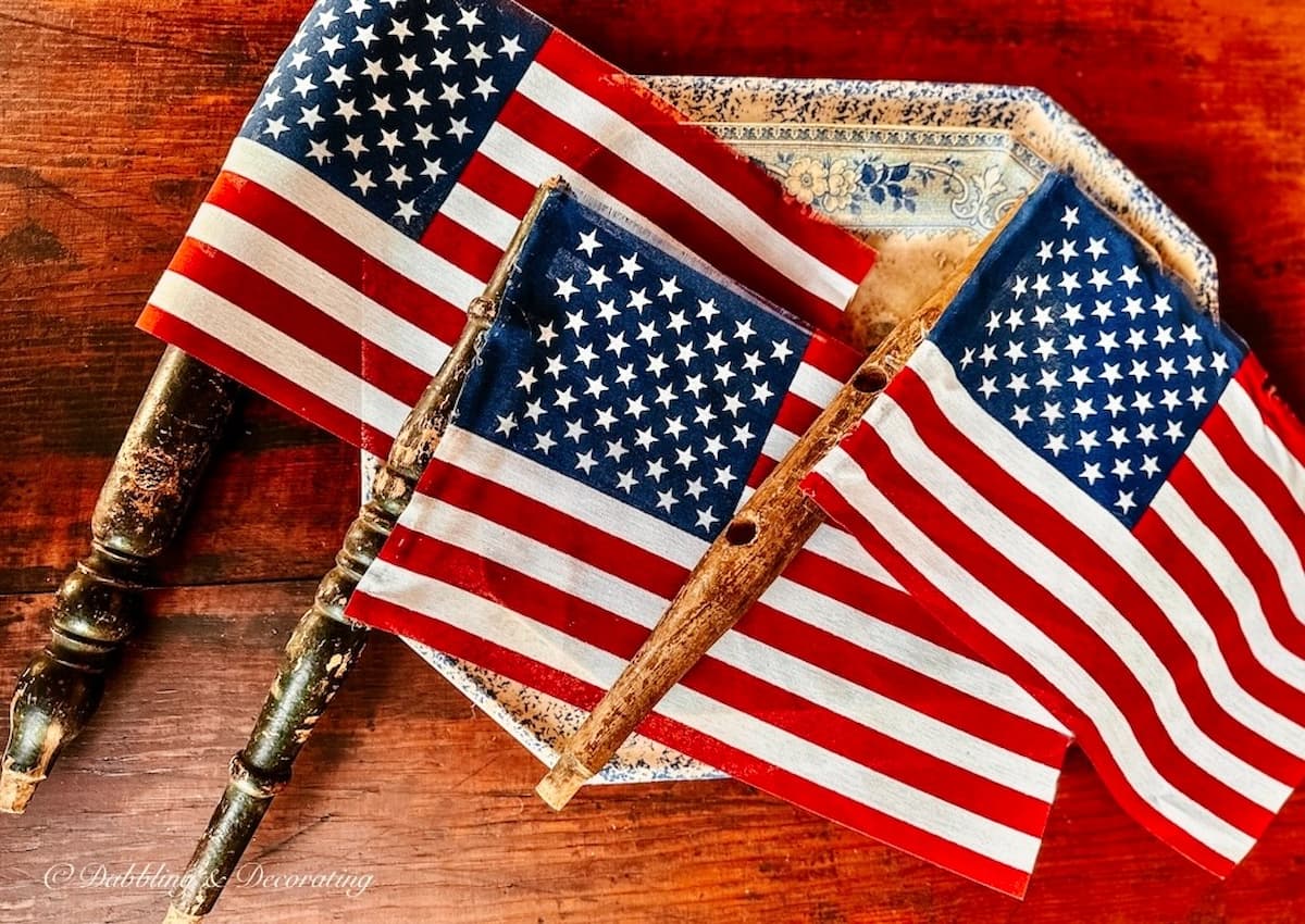 DIY American Flag Wooden Spindles | Dabbling & Decorating