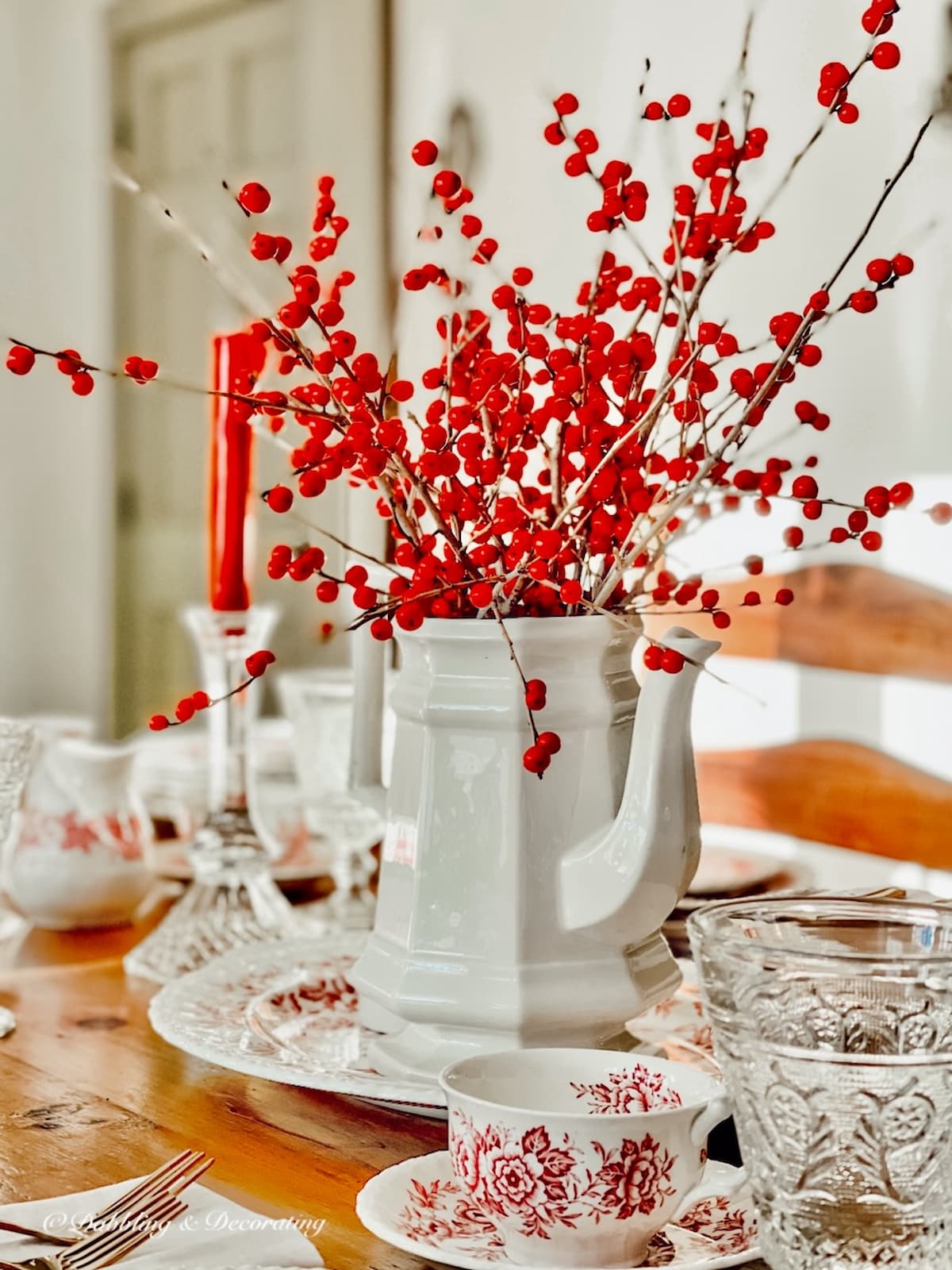 Red Decor Ideas to Decorate Any Room with Style