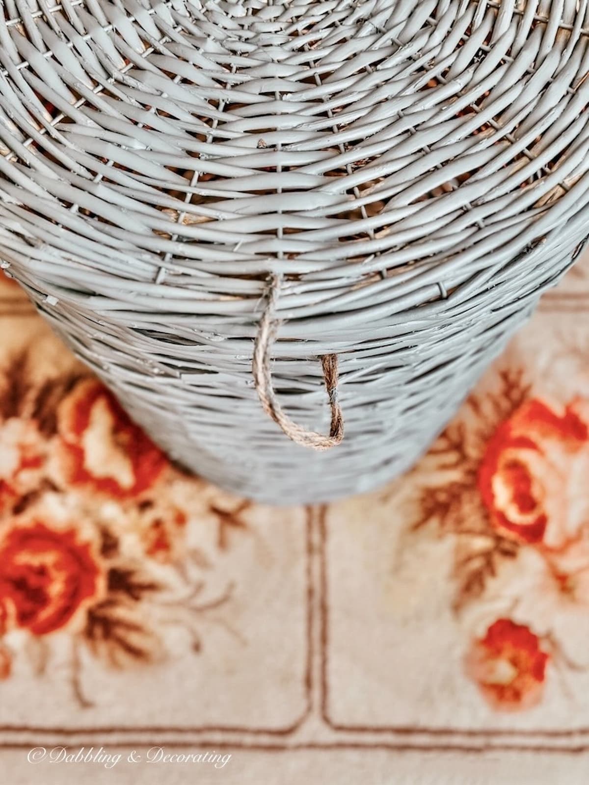 Easy DIY Wicker Basket Makeover with a Leather Belt That Adds Instant Charm
