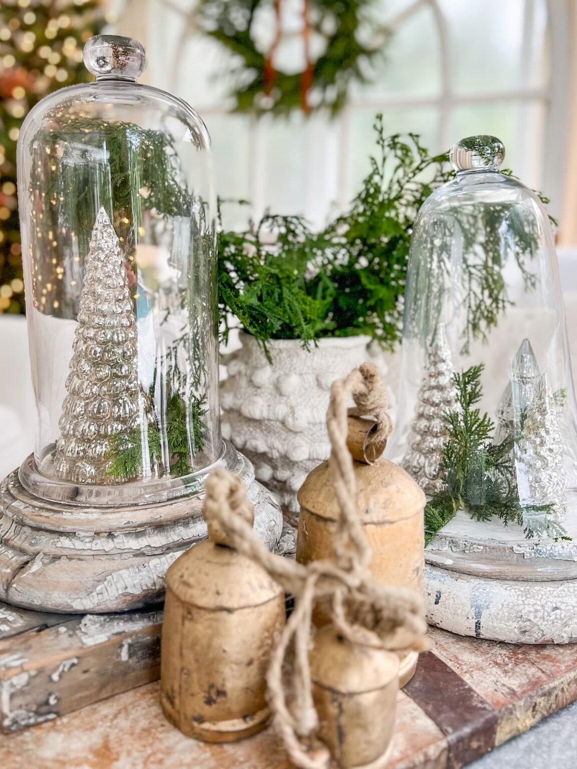 How to Style a Tabletop Bust Form For Christmas