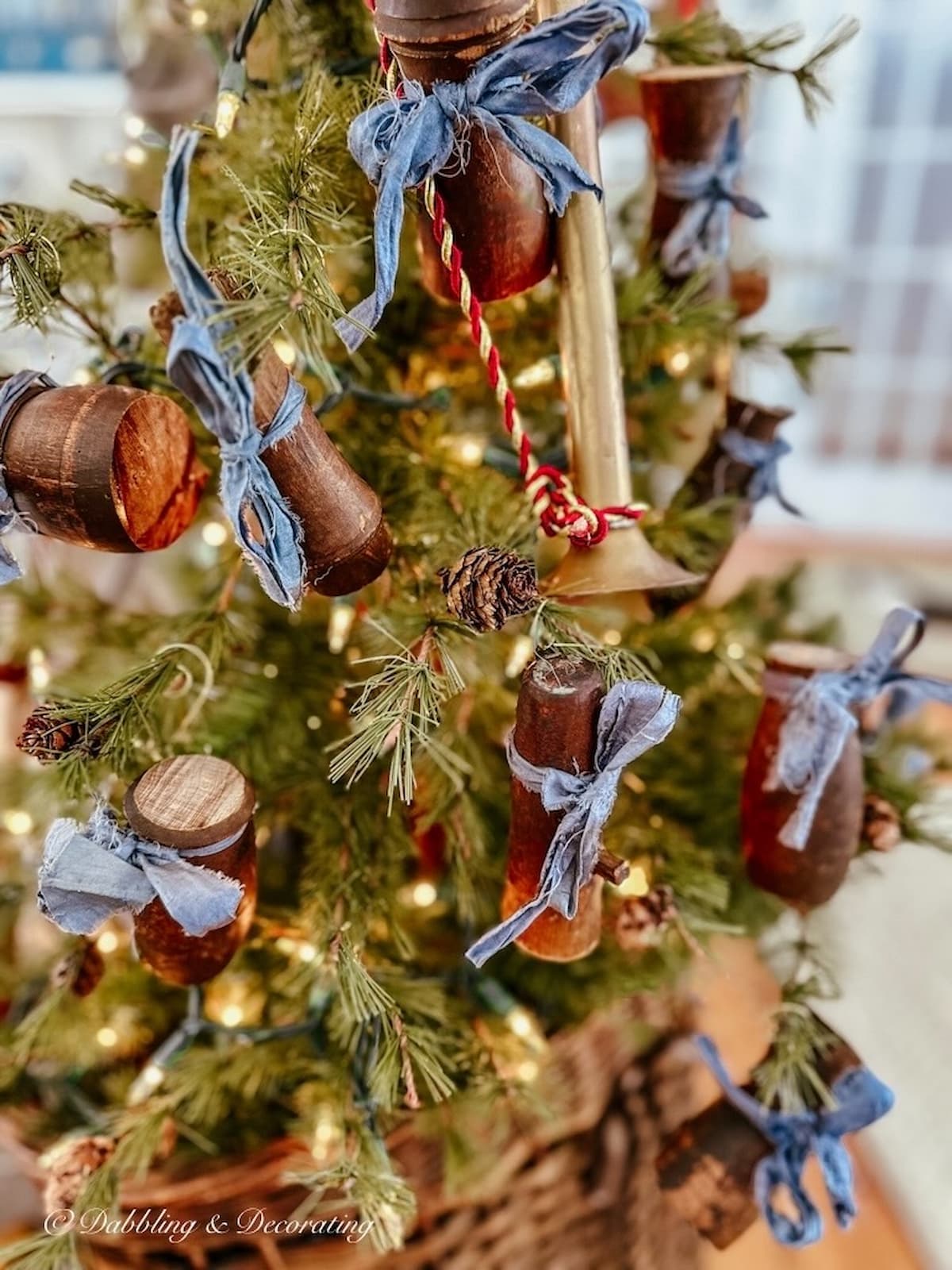 3 Decorative Wood Spindles Finials Holiday Craft Ideas