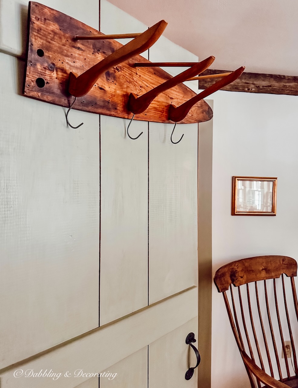 DIY Rustic Coat Rack Idea Worthy of Your Favorite Vintage Hat